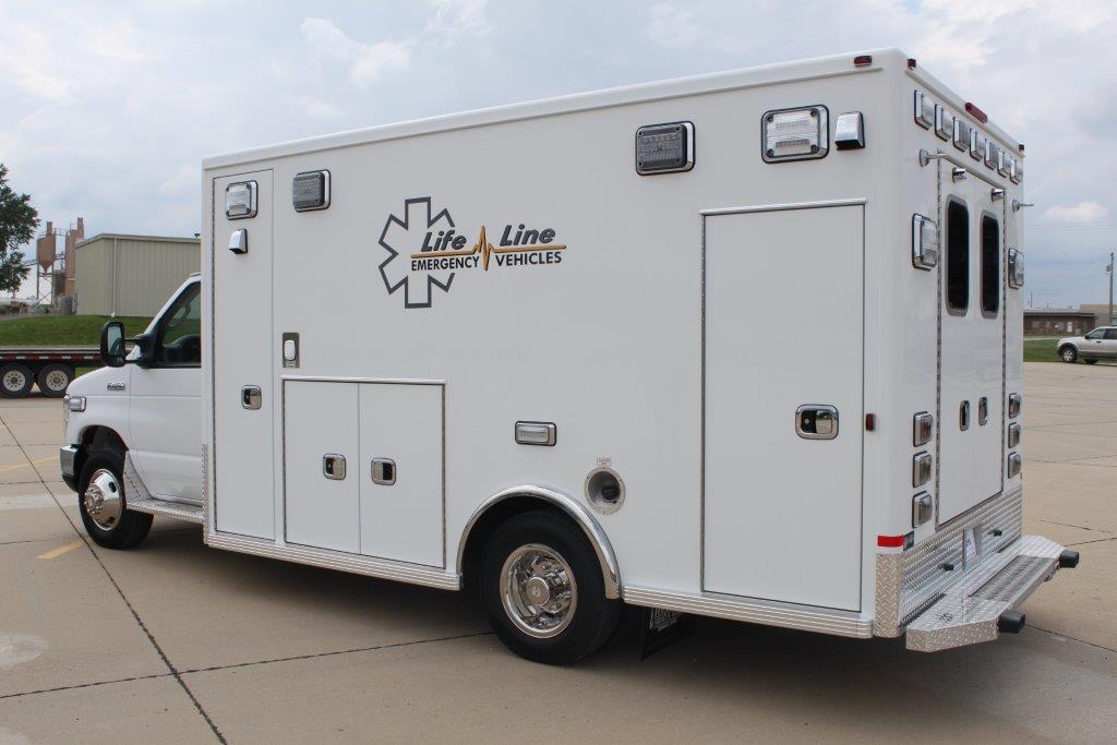 IMG_8235 - Life Line Emergency Vehicles