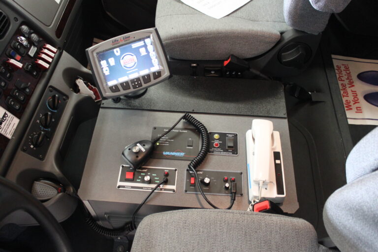 cab-console - Life Line Emergency Vehicles